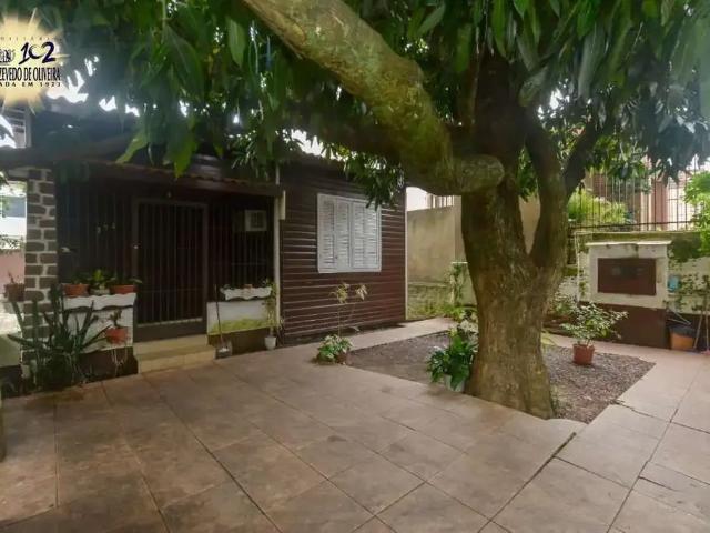 Casa / Sobrado para Venda em Porto Alegre/RS Teresópolis 4 Quartos