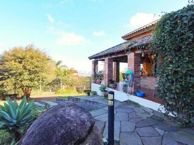 Casa / Sobrado para Venda em Porto Alegre/RS Teresópolis 4 Quartos