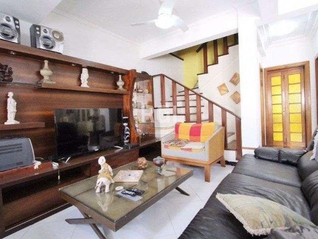 Casa / Sobrado para Venda em Porto Alegre/RS Teresópolis 4 Quartos