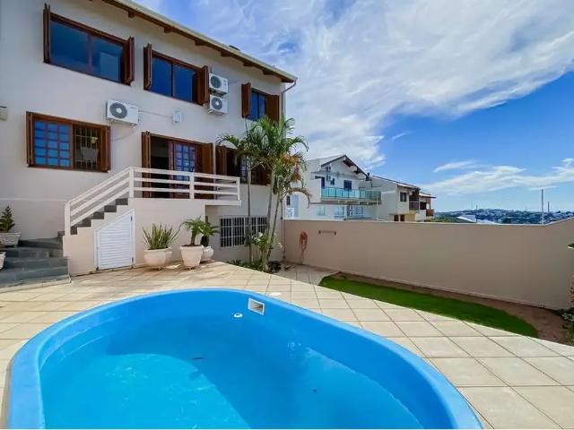 Casa / Sobrado para Venda em Porto Alegre/RS Teresópolis 4 Quartos