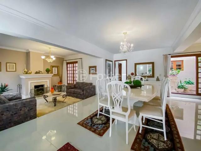Casa / Sobrado para Venda em Porto Alegre/RS Teresópolis 4 Quartos