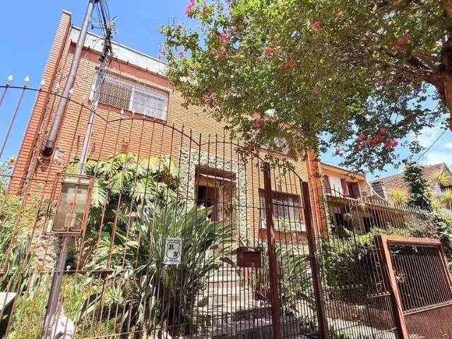 Casa / Sobrado para Venda em Porto Alegre/RS Teresópolis 4 Quartos