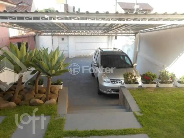 Casa / Sobrado para Venda em Porto Alegre/RS Teresópolis 5 Quartos