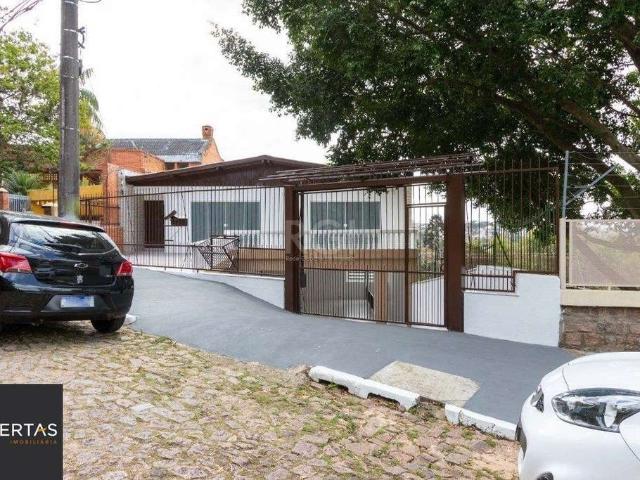 Casa / Sobrado para Venda em Porto Alegre/RS Teresópolis 5 Quartos