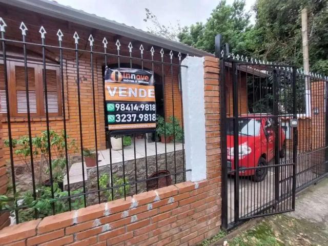 Casa / Sobrado para Venda em Porto Alegre/RS Teresópolis 5 Quartos