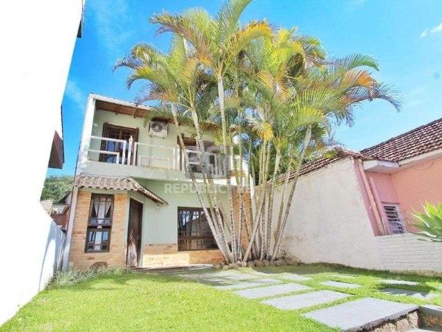Casa / Sobrado para Venda em Porto Alegre/RS Teresópolis 5 Quartos