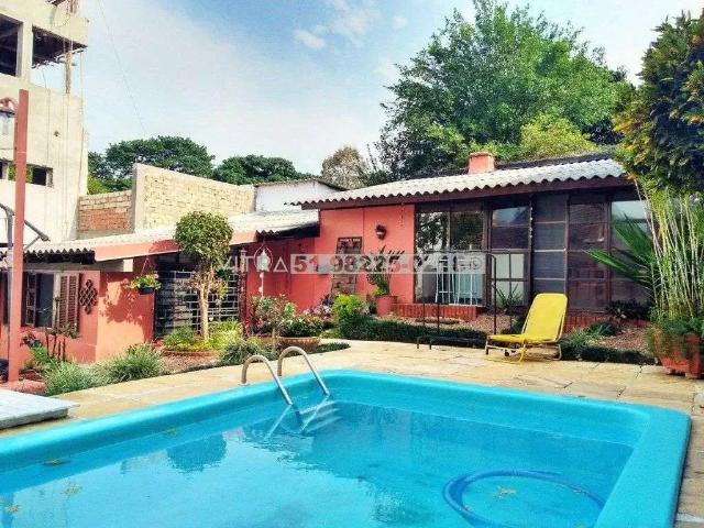Casa / Sobrado para Venda em Porto Alegre/RS Teresópolis 6 Quartos