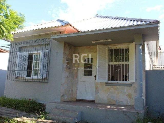 Casa / Sobrado para Venda em Porto Alegre/RS Teresópolis 6 Quartos
