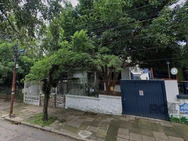 Casa / Sobrado para Venda em Porto Alegre/RS Teresópolis 6 Quartos