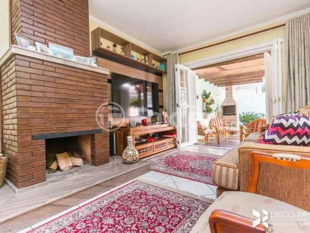 Casa / Sobrado para Venda em Porto Alegre/RS Teresópolis 3 Quartos