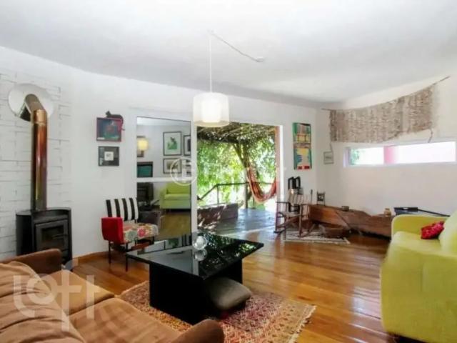 Casa / Sobrado para Venda em Porto Alegre/RS Teresópolis 3 Quartos