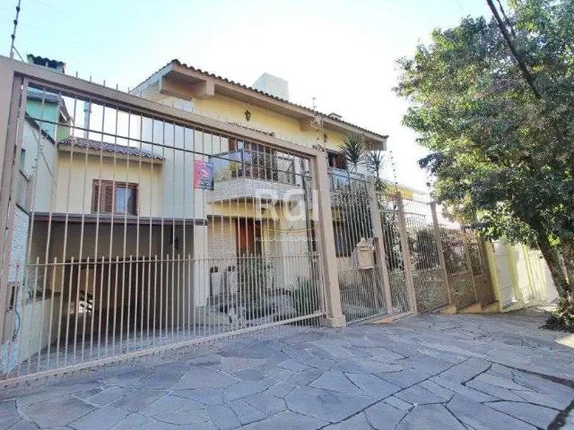Casa / Sobrado para Venda em Porto Alegre/RS Teresópolis 3 Quartos