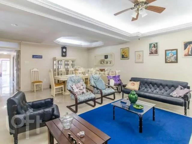 Casa / Sobrado para Venda em Porto Alegre/RS Teresópolis 3 Quartos