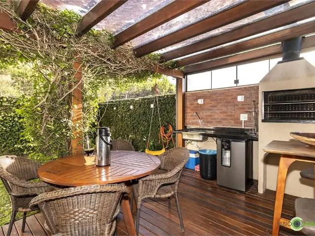 Casa / Sobrado para Venda em Porto Alegre/RS Teresópolis 3 Quartos