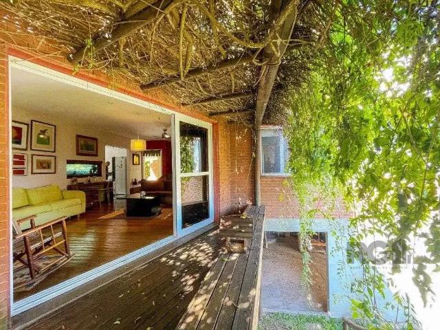 Casa / Sobrado para Venda em Porto Alegre/RS Teresópolis 3 Quartos