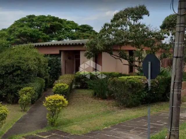 Casa / Sobrado para Venda em Porto Alegre/RS Três Figueiras 4 Quartos