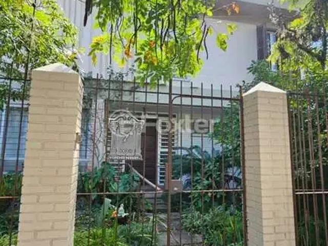 Casa / Sobrado para Venda em Porto Alegre/RS Três Figueiras 4 Quartos
