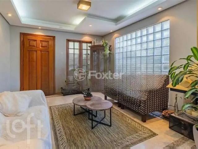 Casa / Sobrado para Venda em Porto Alegre/RS Três Figueiras 4 Quartos
