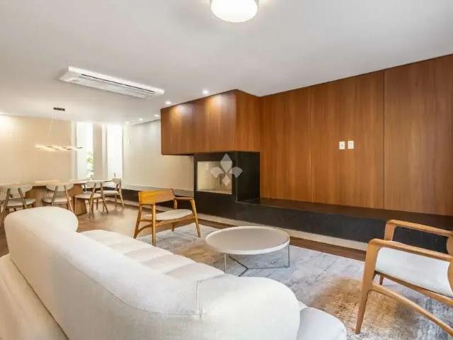 Casa / Sobrado para Venda em Porto Alegre/RS Três Figueiras 4 Quartos