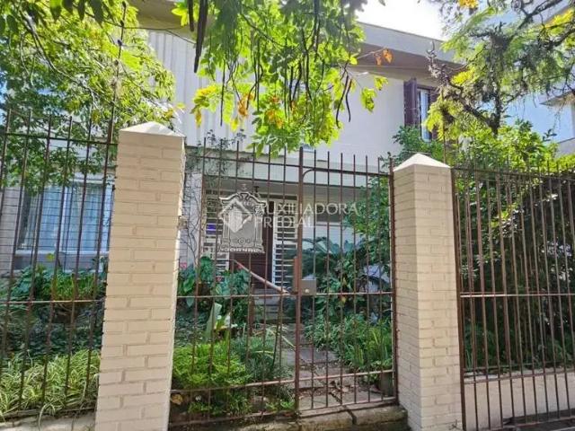 Casa / Sobrado para Venda em Porto Alegre/RS Três Figueiras 4 Quartos