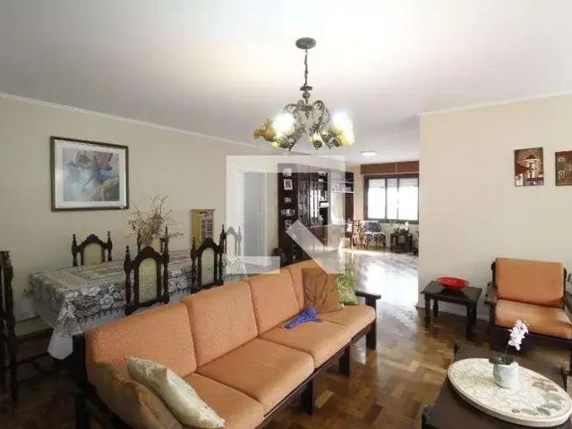 Casa / Sobrado para Venda em Porto Alegre/RS Três Figueiras 4 Quartos
