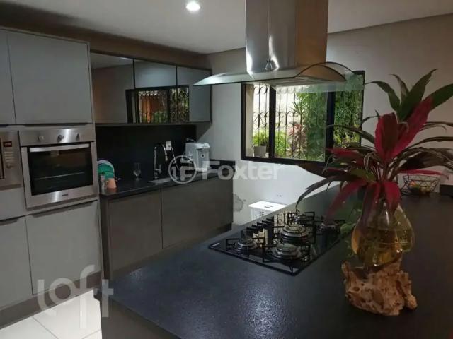 Casa / Sobrado para Venda em Porto Alegre/RS Três Figueiras 4 Quartos
