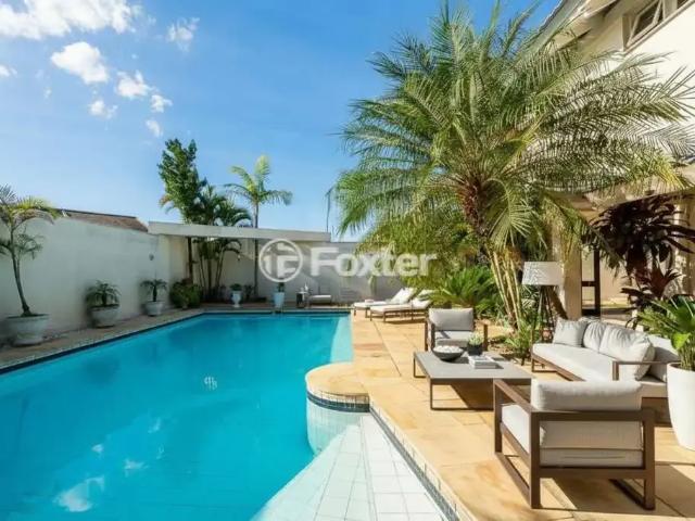 Casa / Sobrado para Venda em Porto Alegre/RS Três Figueiras 4 Quartos