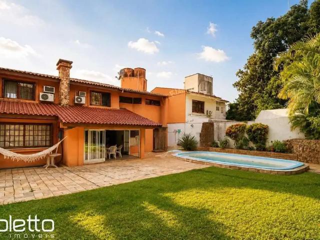 Casa / Sobrado para Venda em Porto Alegre/RS Três Figueiras 4 Quartos