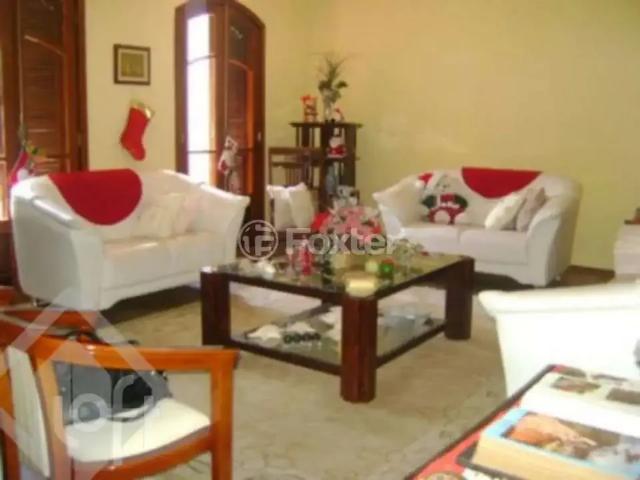 Casa / Sobrado para Venda em Porto Alegre/RS Três Figueiras 4 Quartos