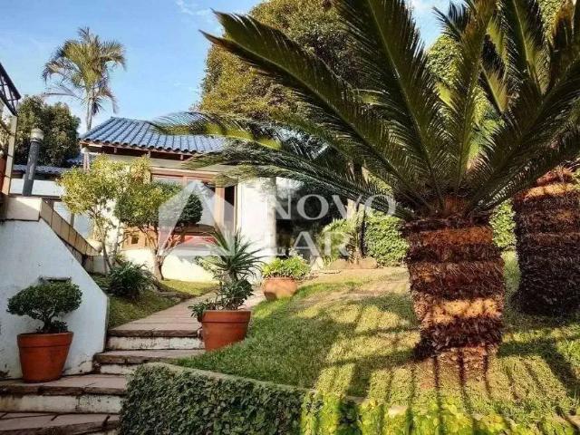 Casa / Sobrado para Venda em Porto Alegre/RS Três Figueiras 5 Quartos