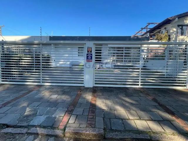 Casa / Sobrado para Venda em Porto Alegre/RS Três Figueiras 2 Quartos