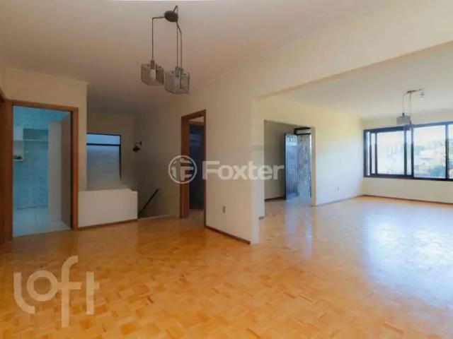 Casa / Sobrado para Venda em Porto Alegre/RS Três Figueiras 3 Quartos