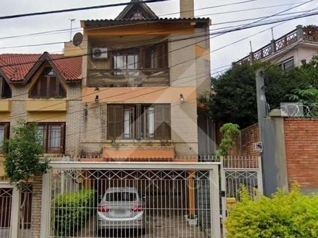 Casa / Sobrado para Venda em Porto Alegre/RS Três Figueiras 3 Quartos
