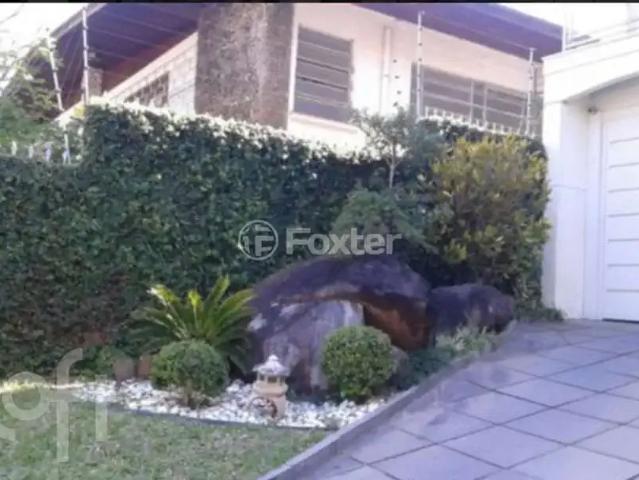 Casa / Sobrado para Venda em Porto Alegre/RS Três Figueiras 3 Quartos