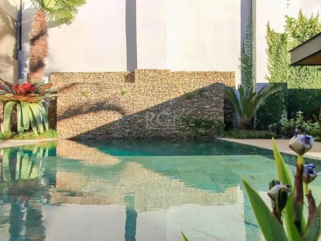 Casa / Sobrado para Venda em Porto Alegre/RS Três Figueiras 3 Quartos