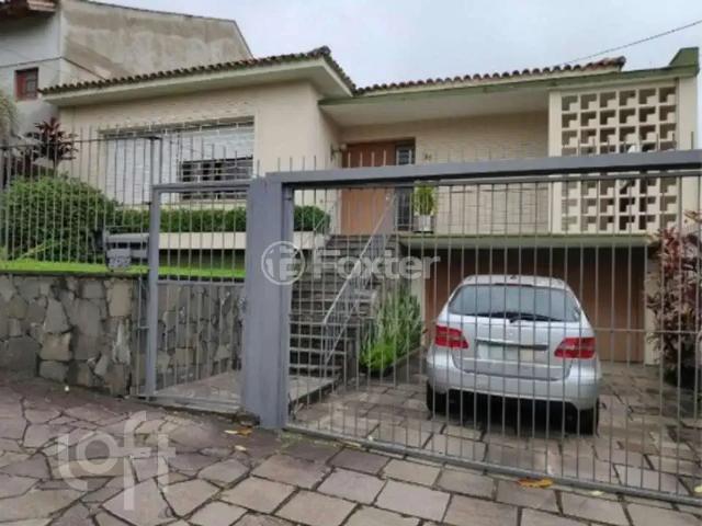 Casa / Sobrado para Venda em Porto Alegre/RS Três Figueiras 3 Quartos