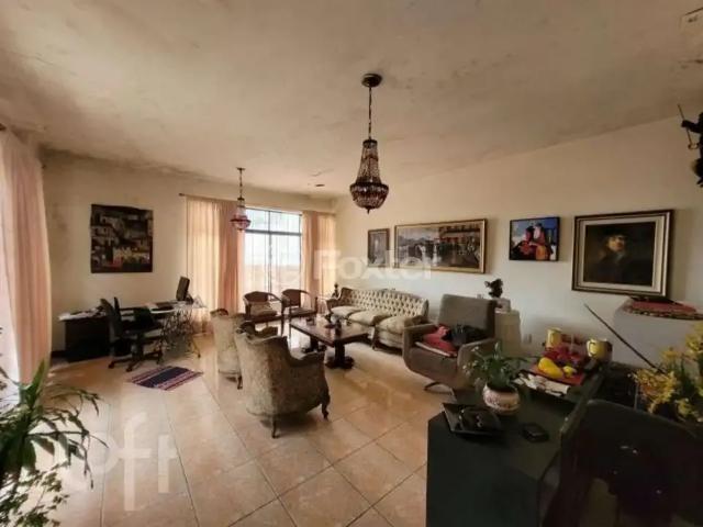 Casa / Sobrado para Venda em Porto Alegre/RS Três Figueiras 3 Quartos