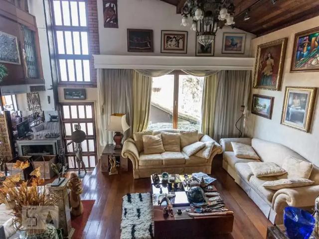 Casa / Sobrado para Venda em Porto Alegre/RS Tristeza 4 Quartos
