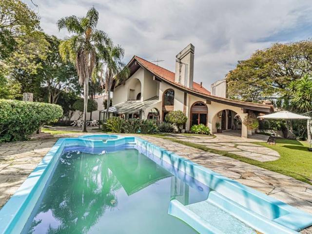Casa / Sobrado para Venda em Porto Alegre/RS Tristeza 4 Quartos