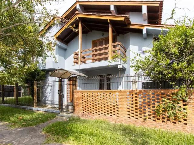 Casa / Sobrado para Venda em Porto Alegre/RS Tristeza 4 Quartos