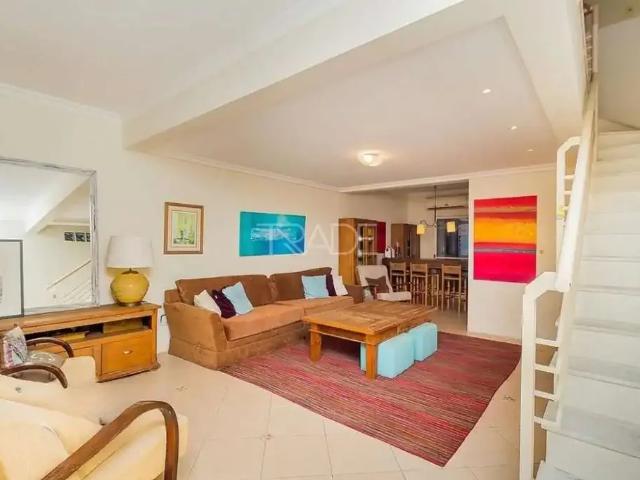 Casa / Sobrado para Venda em Porto Alegre/RS Tristeza 4 Quartos