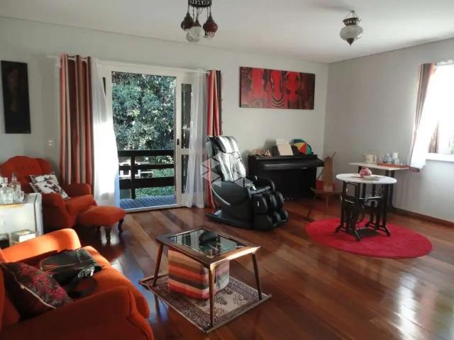 Casa / Sobrado para Venda em Porto Alegre/RS Tristeza 4 Quartos