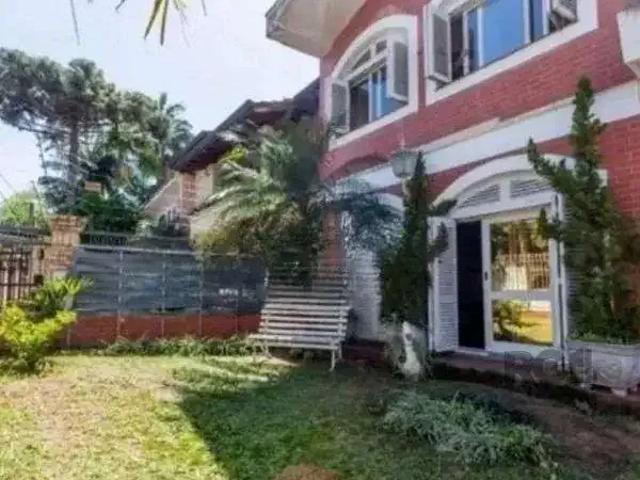 Casa / Sobrado para Venda em Porto Alegre/RS Tristeza 4 Quartos