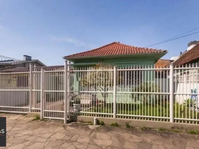 Casa / Sobrado para Venda em Porto Alegre/RS Tristeza 4 Quartos