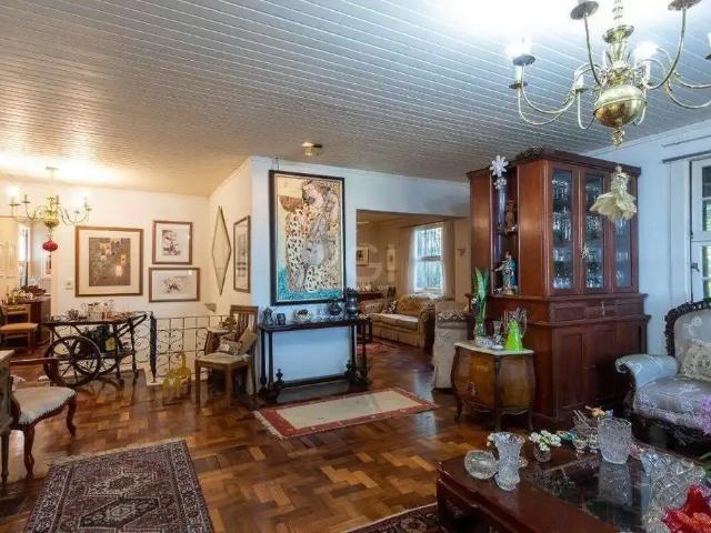 Casa / Sobrado para Venda em Porto Alegre/RS Tristeza 4 Quartos