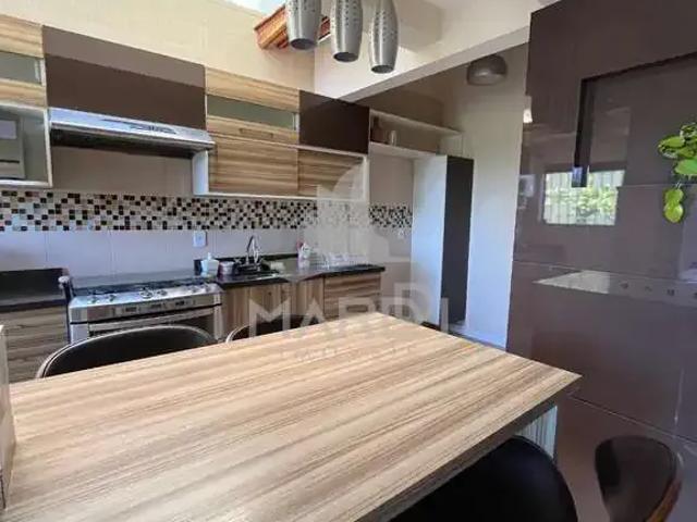 Casa / Sobrado para Venda em Porto Alegre/RS Tristeza 4 Quartos