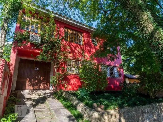 Casa / Sobrado para Venda em Porto Alegre/RS Tristeza 4 Quartos