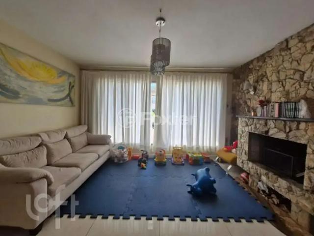 Casa / Sobrado para Venda em Porto Alegre/RS Tristeza 4 Quartos
