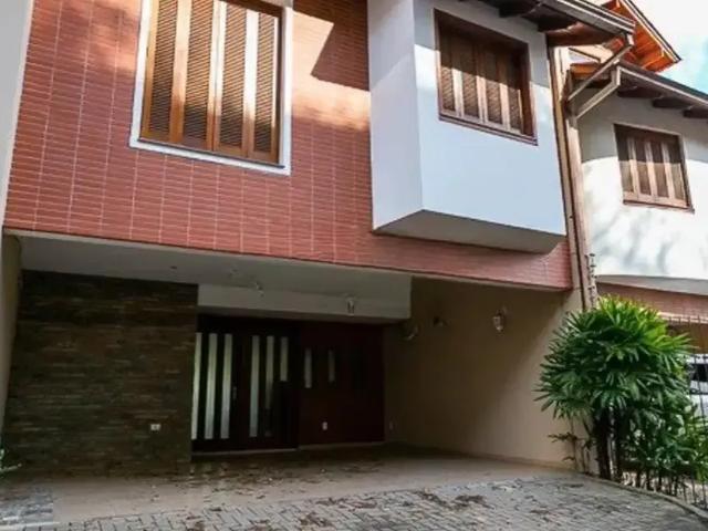 Casa / Sobrado para Venda em Porto Alegre/RS Tristeza 4 Quartos