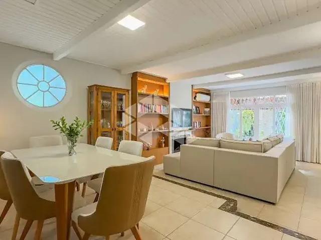 Casa / Sobrado para Venda em Porto Alegre/RS Tristeza 5 Quartos